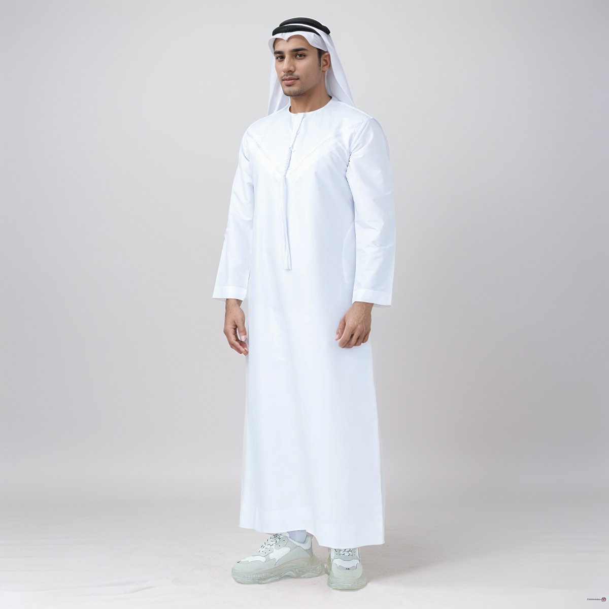 Emirate White Thobe